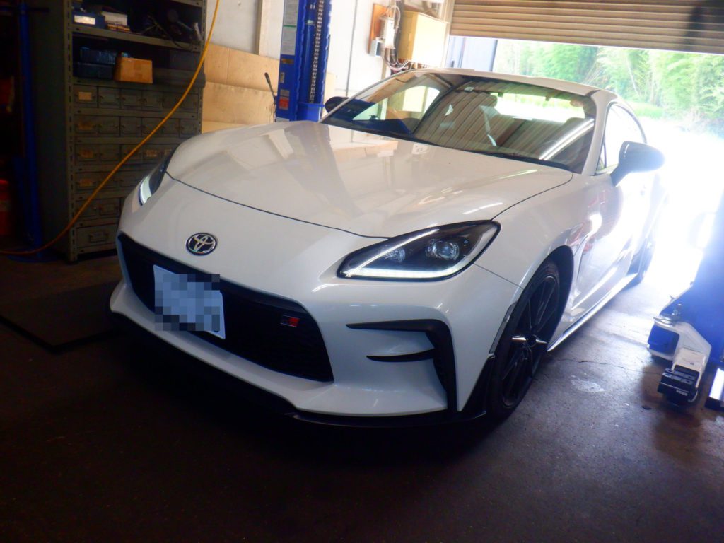 ZN8 GR86 HKS HIPER MAX S 車高調 & WORK EMOTION D9R 18インチ 9.5J 取付 | 有限会社エンドレス ENDLESS