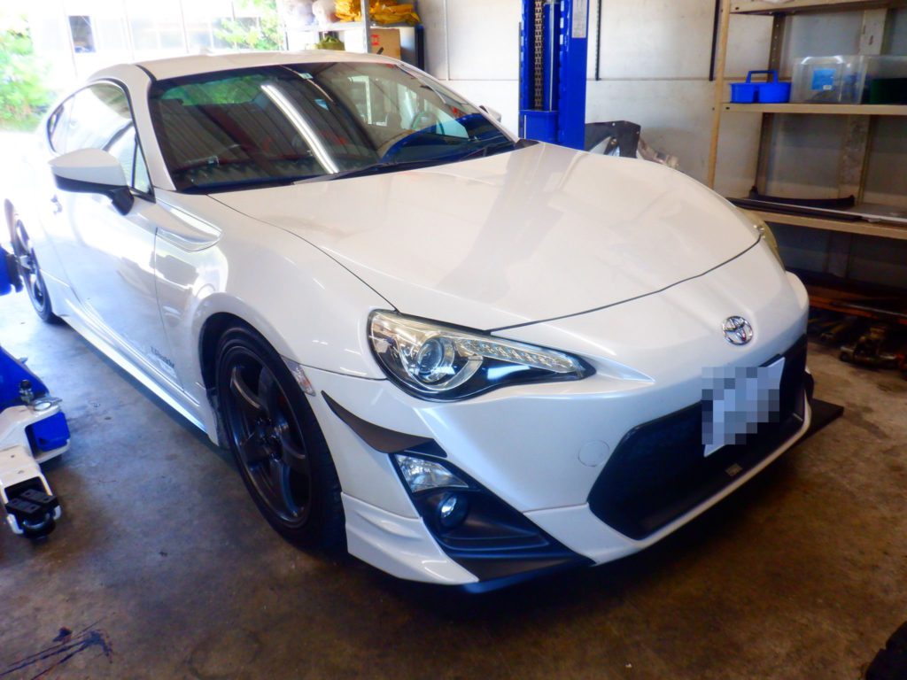 RZ34 サイドステッカー & ZN6 ブレーキパッド交換 | 有限会社エンドレス ENDLESS