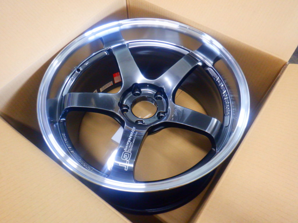 RZ34 オリジナル車高調 & ADVAN GT 取付 & BCNR33 オイルクーラーKIT 取付 & WGNC34 メンテナンス | 有限会社エンドレス ENDLESS