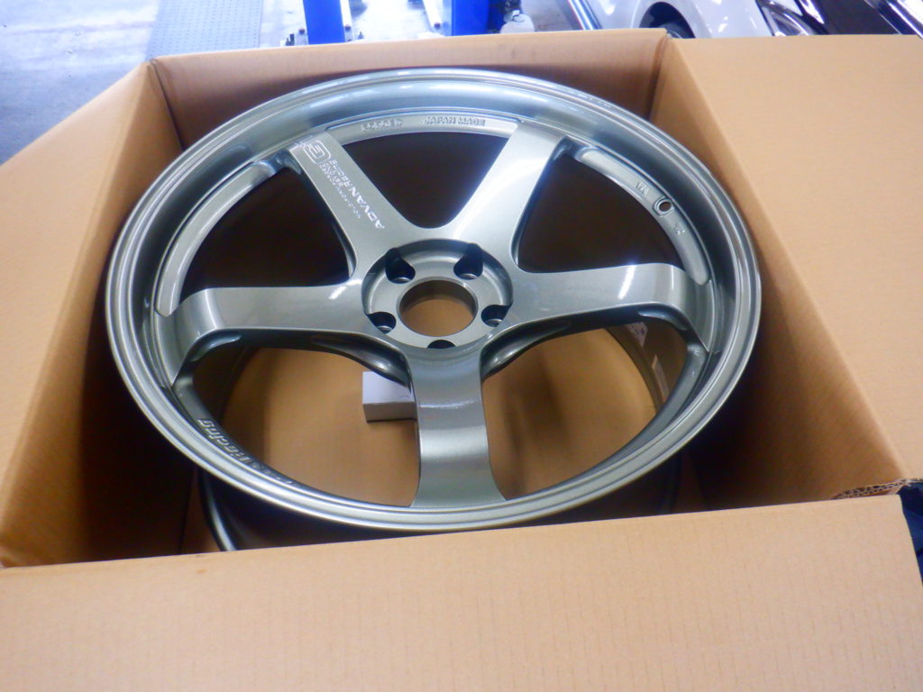 RZ34 NISMO オリジナル車高調 & ADVAN GT BEYOND 20インチ 取付 & WGNC34 RB26 分解点検 | 有限会社エンドレス ENDLESS